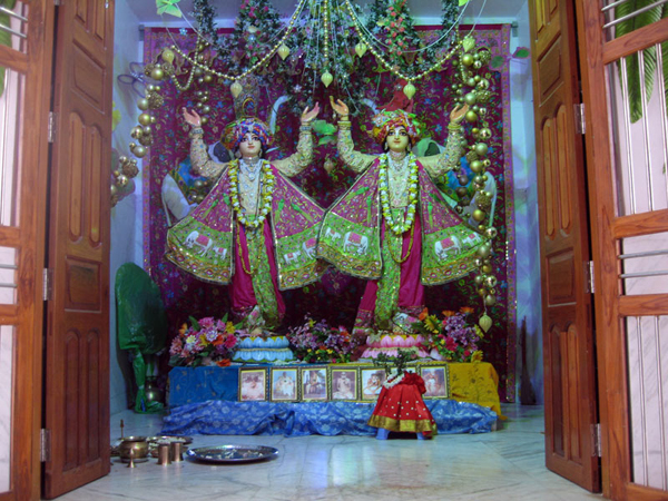 Visit to Sri Ekachakra Dham